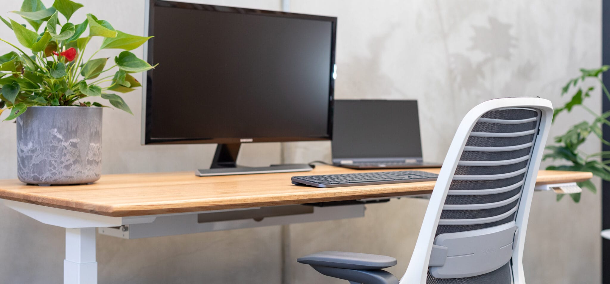 NZ's #1 Standing Desks | Height Adjustable Desks | Stand Desk NZ